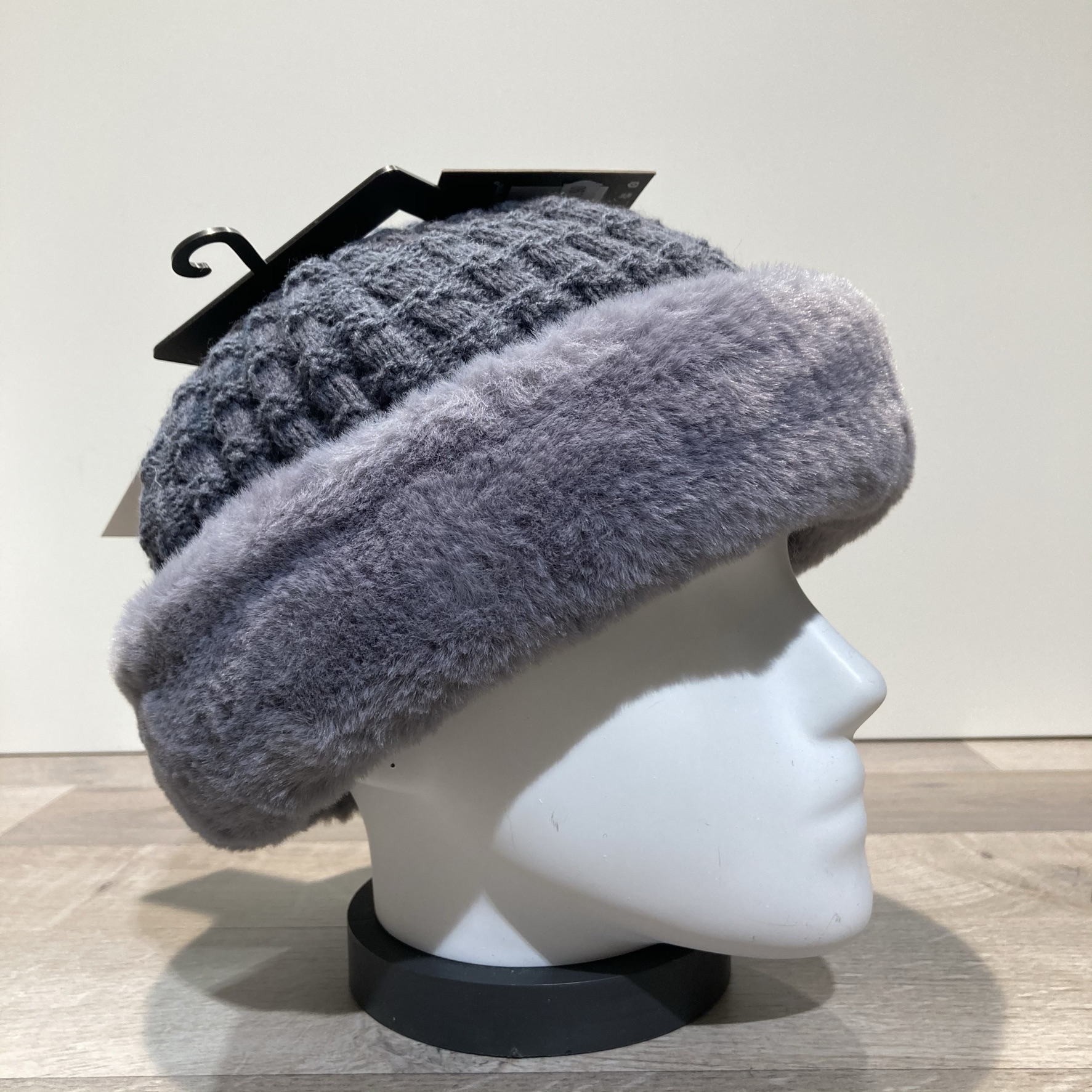 Toque gris fausse fourrure doublée - Kausia